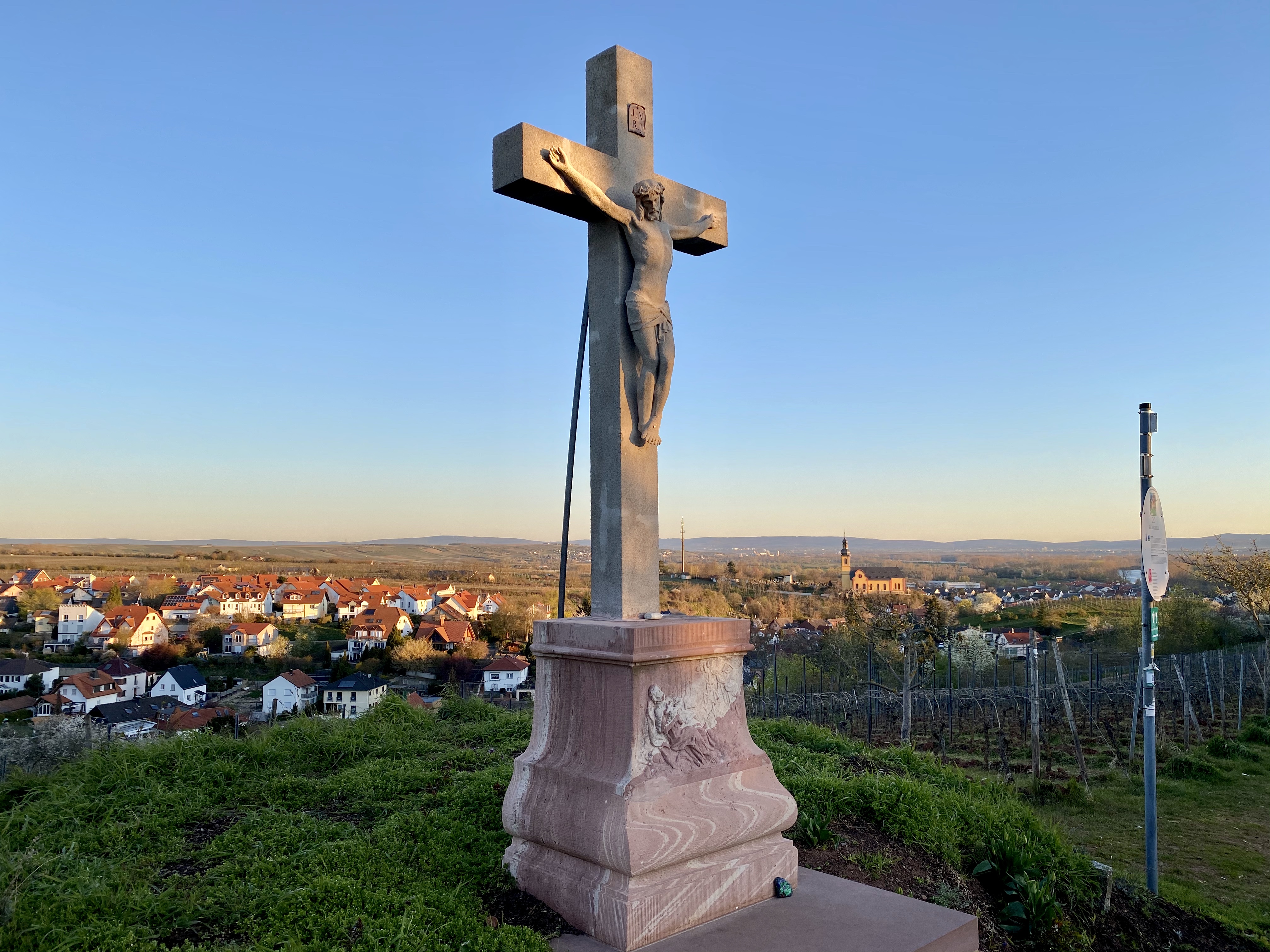 Ortsgeschichtlicher Rundweg | Nackenheim im fröhlichen Weinberg